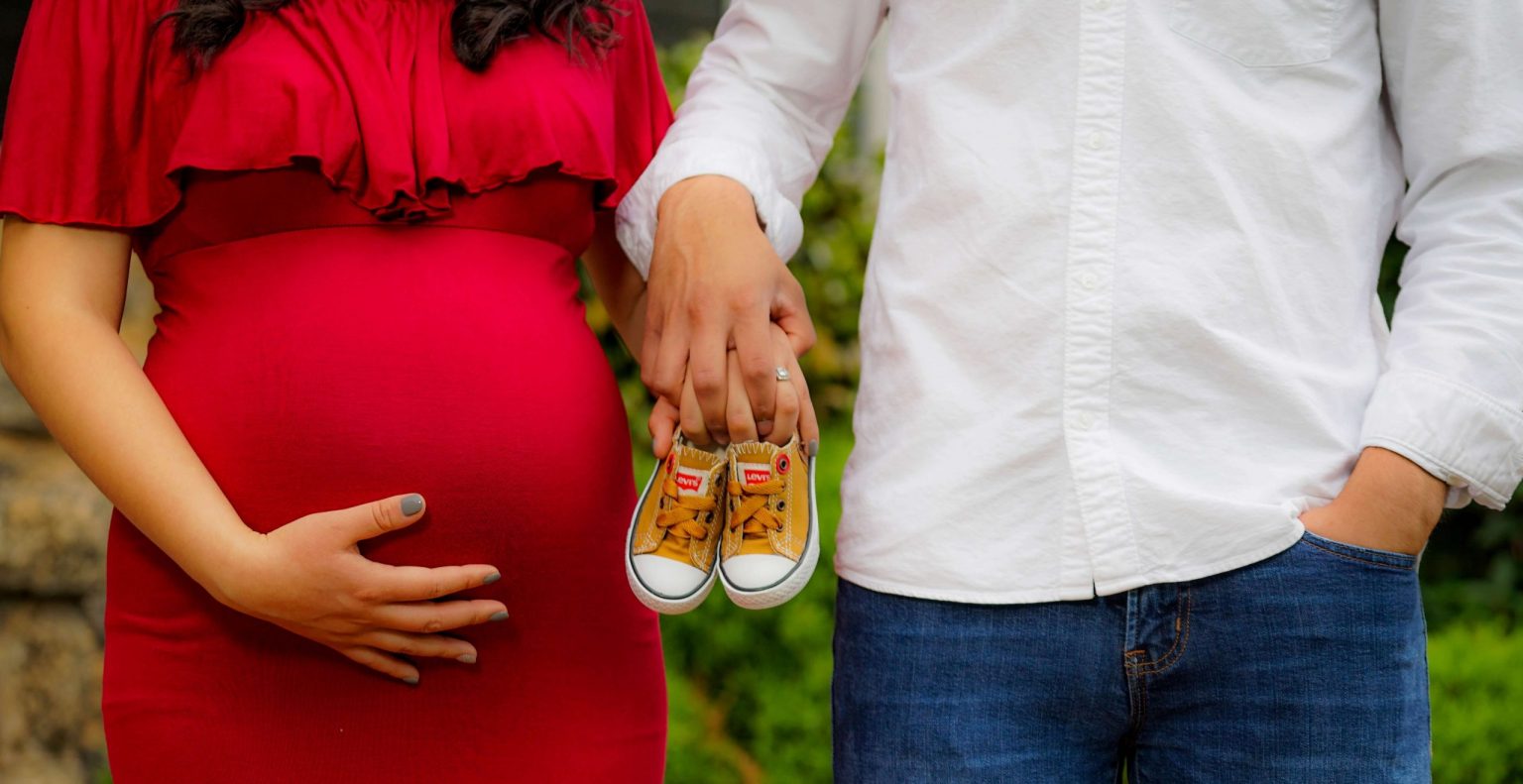 Así puedes solicitar el libro de familia digital - Tus Ayudas