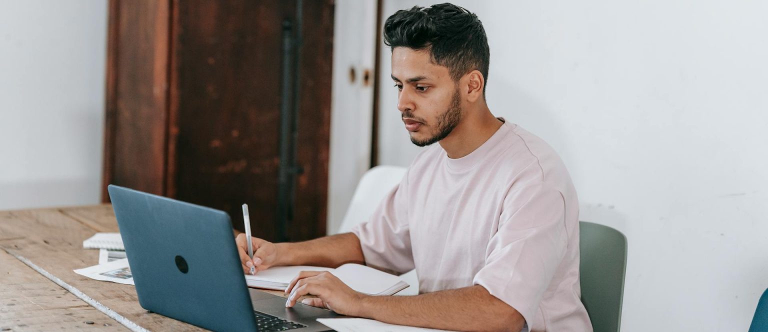 Excedencia voluntaria por interés particular| Guía actualizada - Tus Ayudas